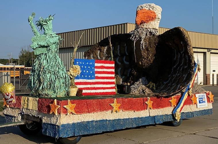 Floats, bands, more lining up for 43rd edition of Popcorn Parade