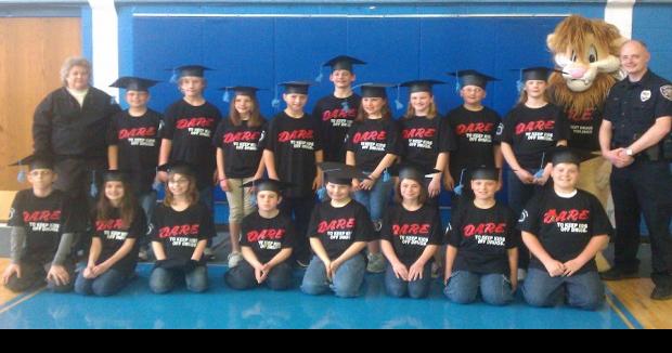 St. Paul students complete DARE program