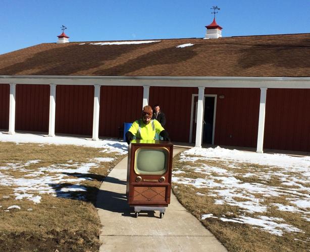 Portage museum begins move into new home