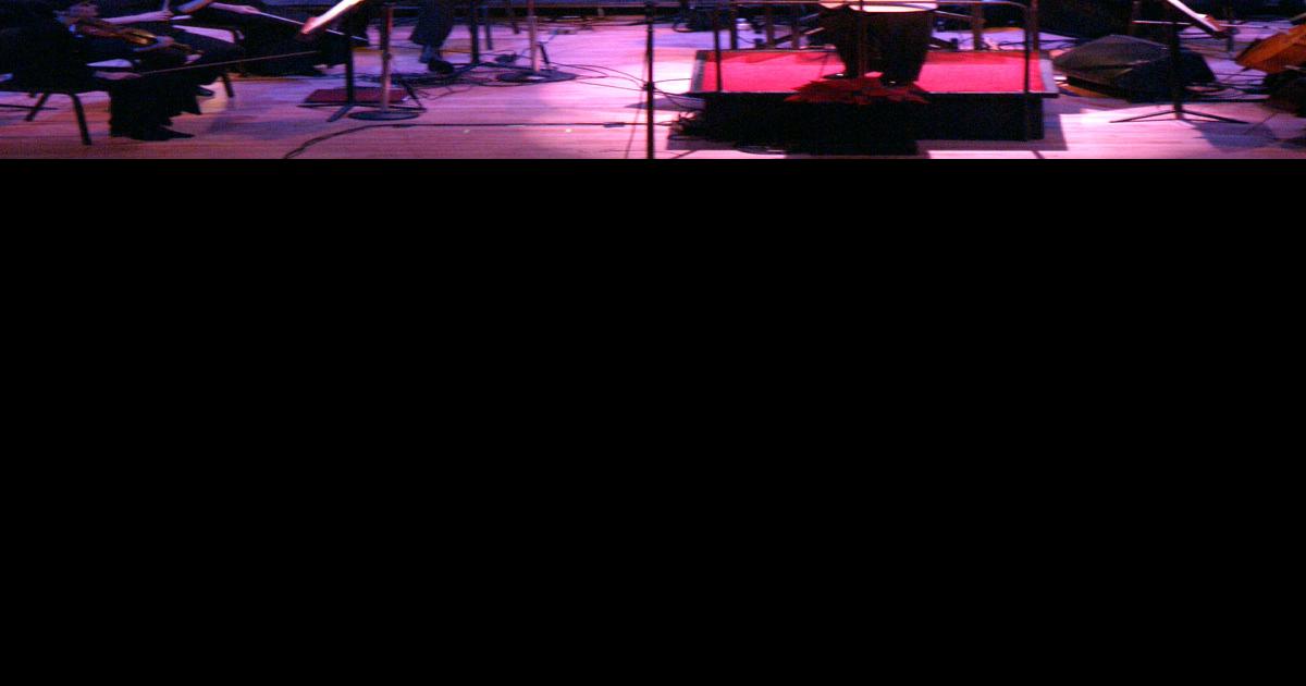 Northwest Indiana Symphony Orchestra prepares for the holidays