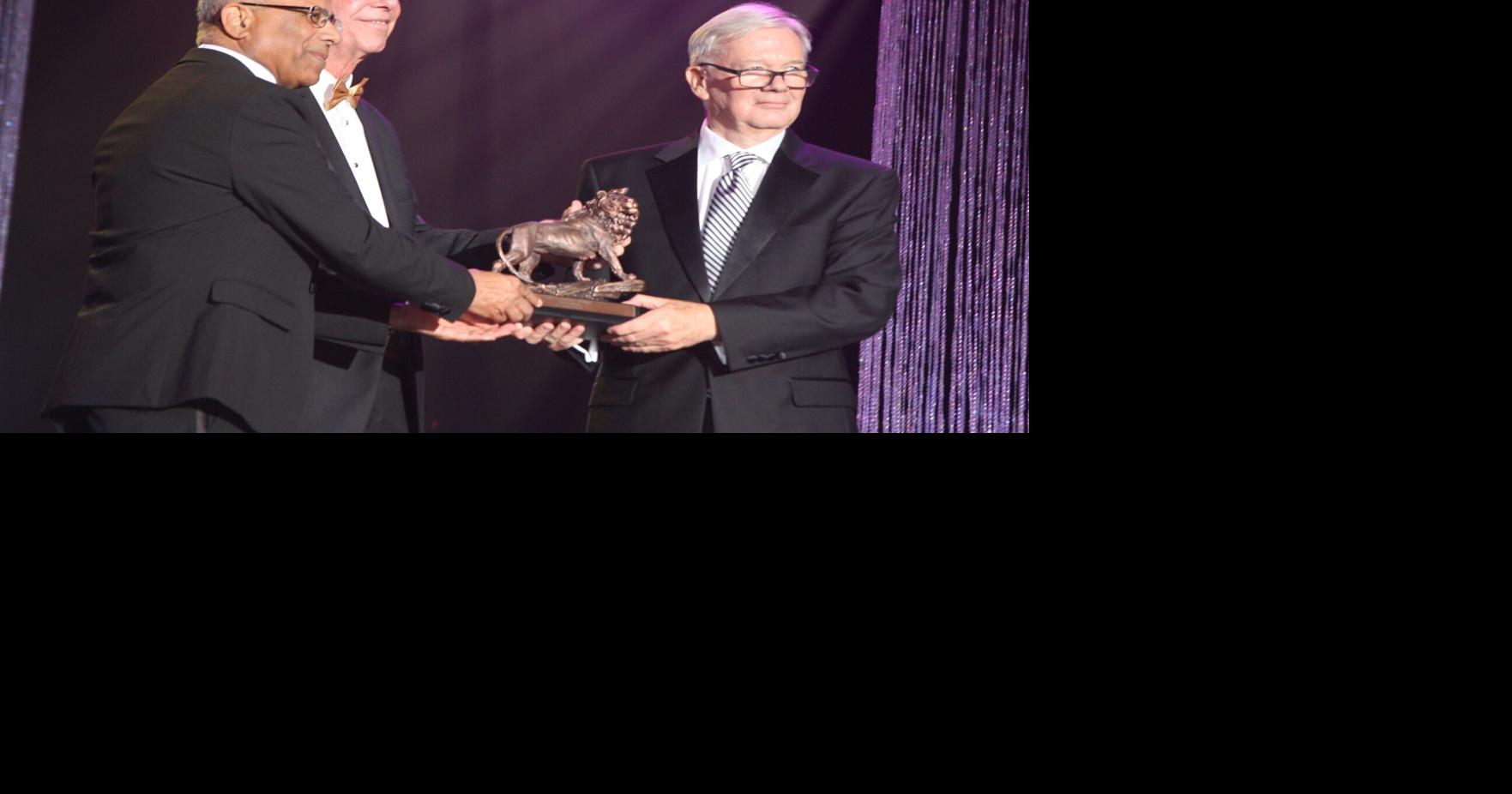 Alum, chancellor honored at PNW Gala