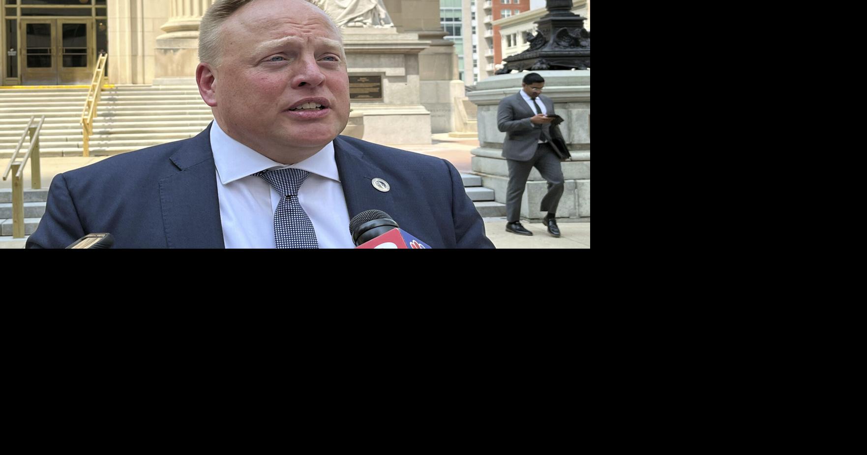 Key defender of contested Indiana statutes stepping down