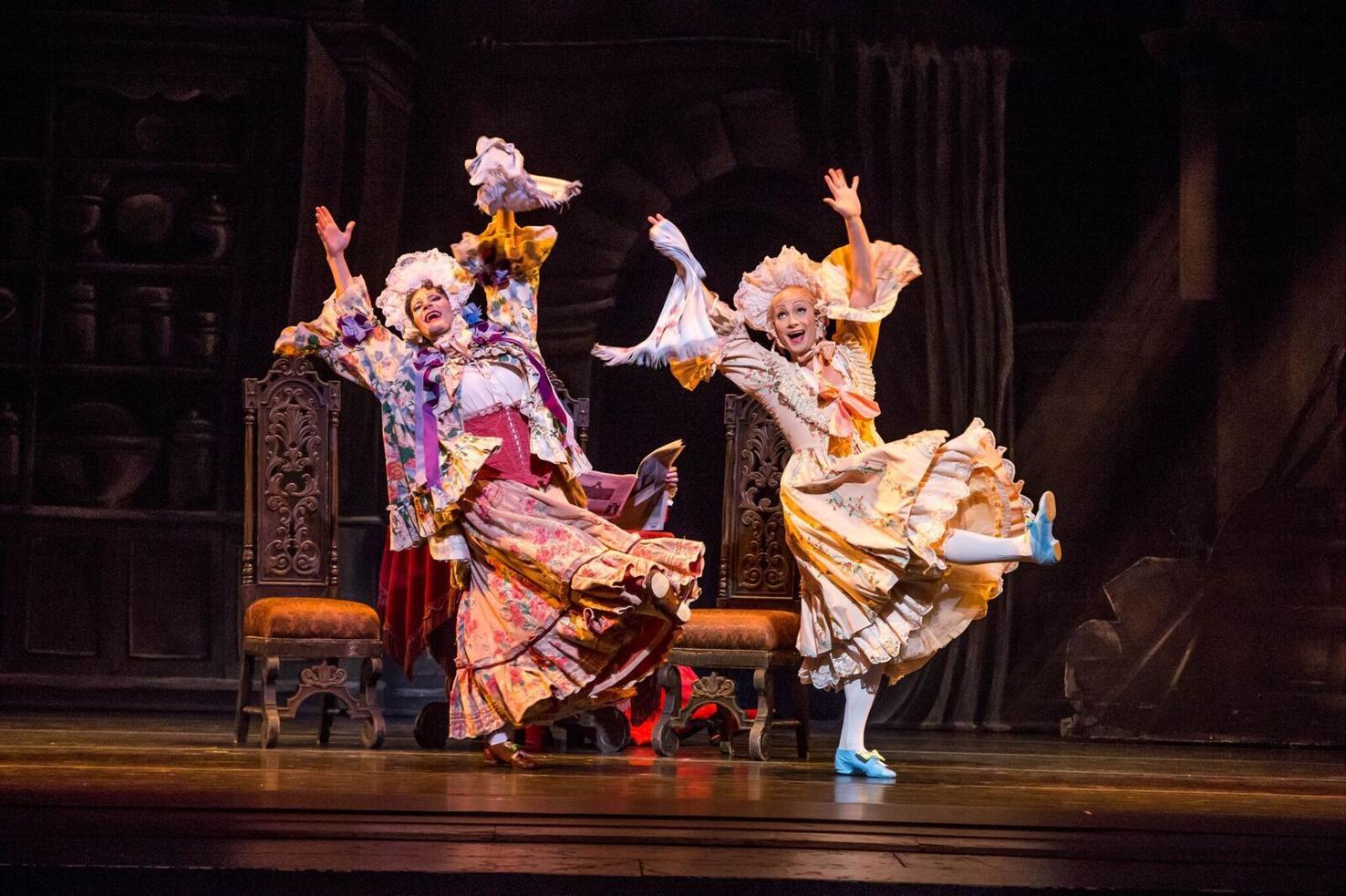 Joffrey Ballet puts comic spin on 'Cinderella'