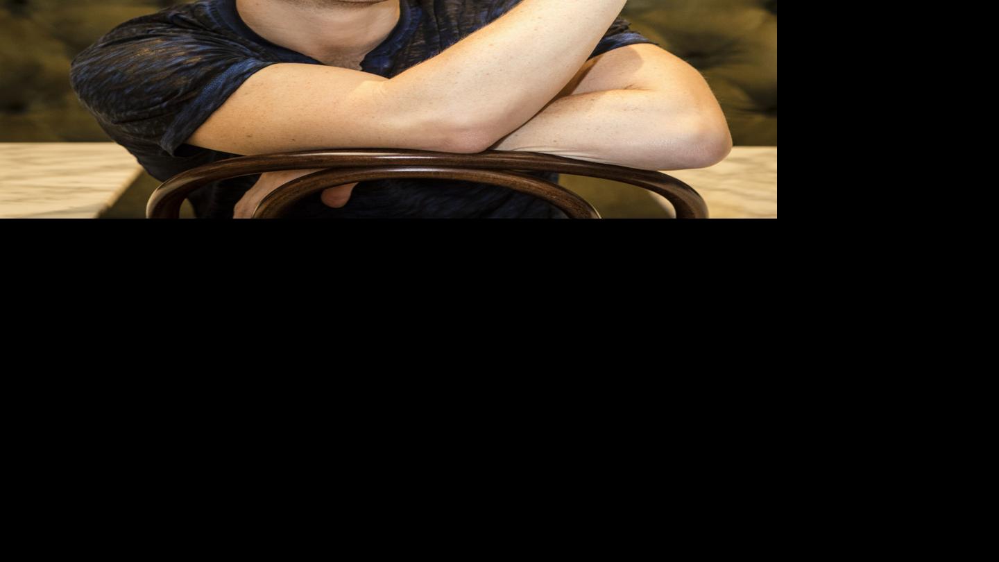 Comedian Drew Lynch brings show to Improv Chicago | Theatre | nwitimes.com