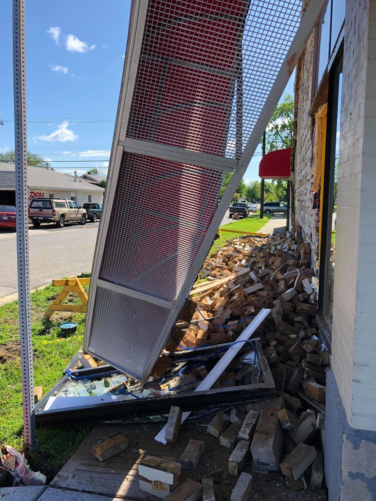 Brick wall collapses on side of Hammond business | Lake County News ...