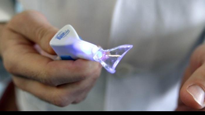 Foot doctors use tool to distract from shot pain | Health Care ...