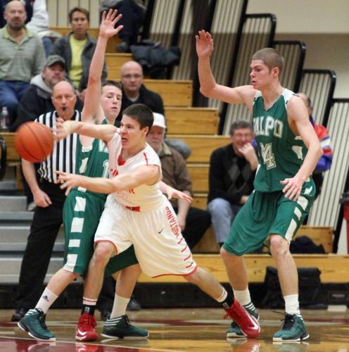 Sharp-shooting Osburn gives Valpo big bench boost