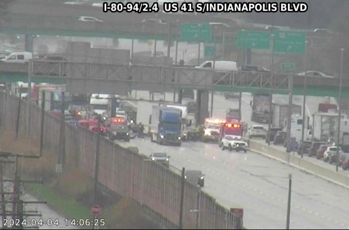 UPDATE: 1 fatality in I-80/94 crash near Calumet Avenue