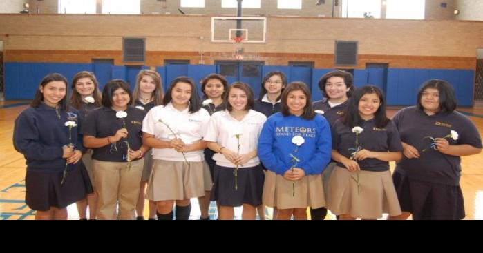 De La Salle students donate to Locks of Love
