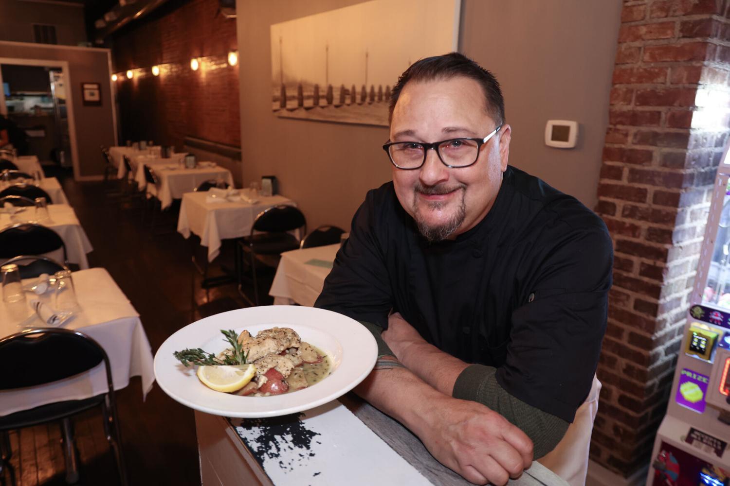 Chef Eddie Luick prepares great oysters, seafood in Valpo