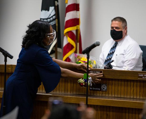 Jada Curry sworn is as Lynwood's first female mayor