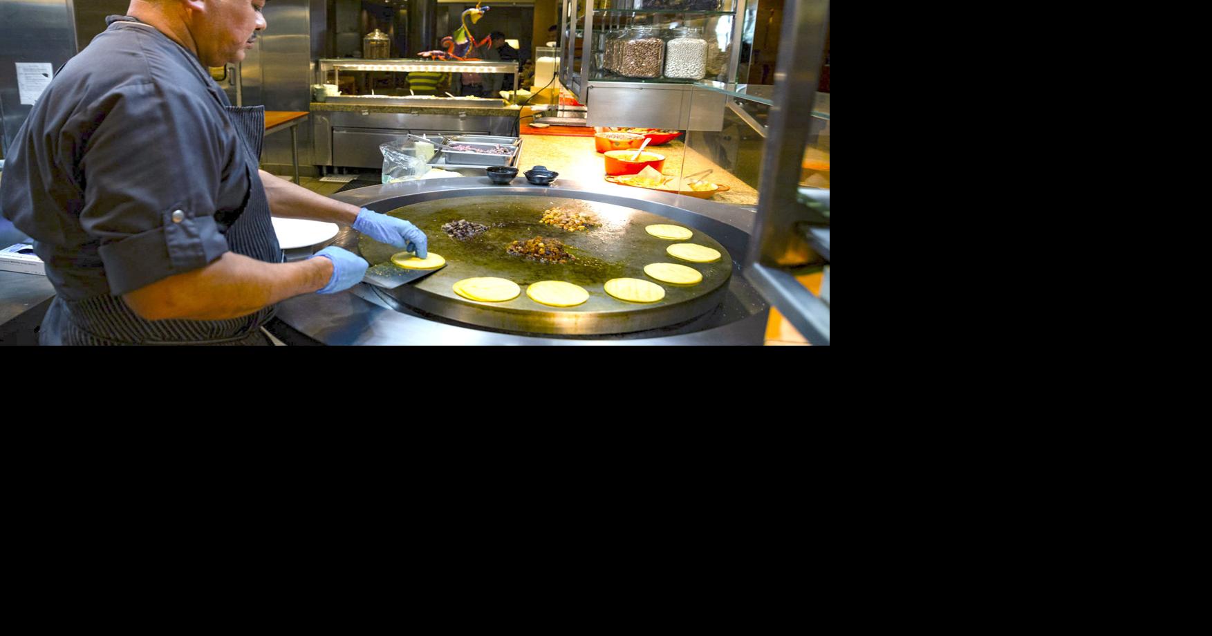 Bygone buffets? Las Vegas casinos consider changing the menu