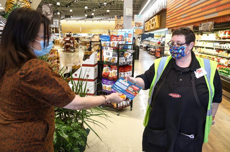 Grocery workers shown appreciation on Supermarket Employee Day