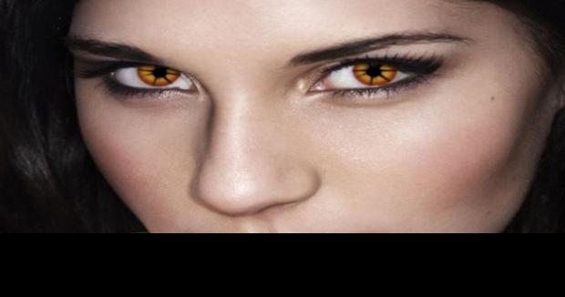 Decorative contact lenses can cause permanent damage