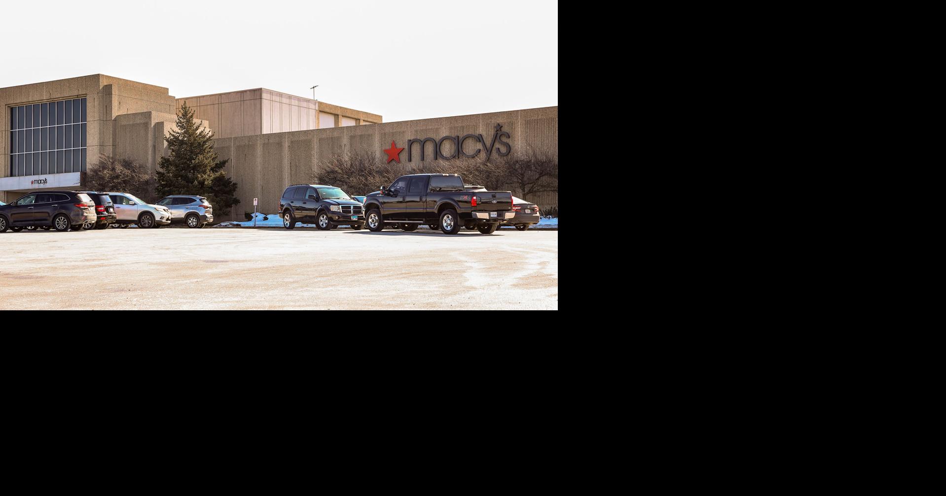 Macy's slashes expectations for the year