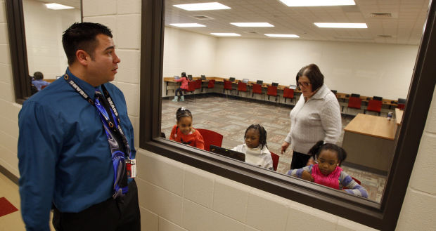 Lansing school adds classrooms, library