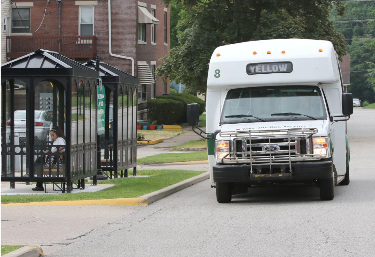 Valparaiso starts bus service to South Shore trains