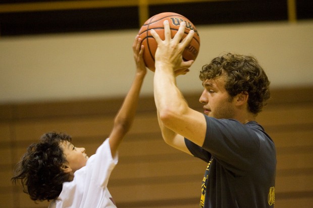 Former Chesterton star Novak returns home for basketball camp