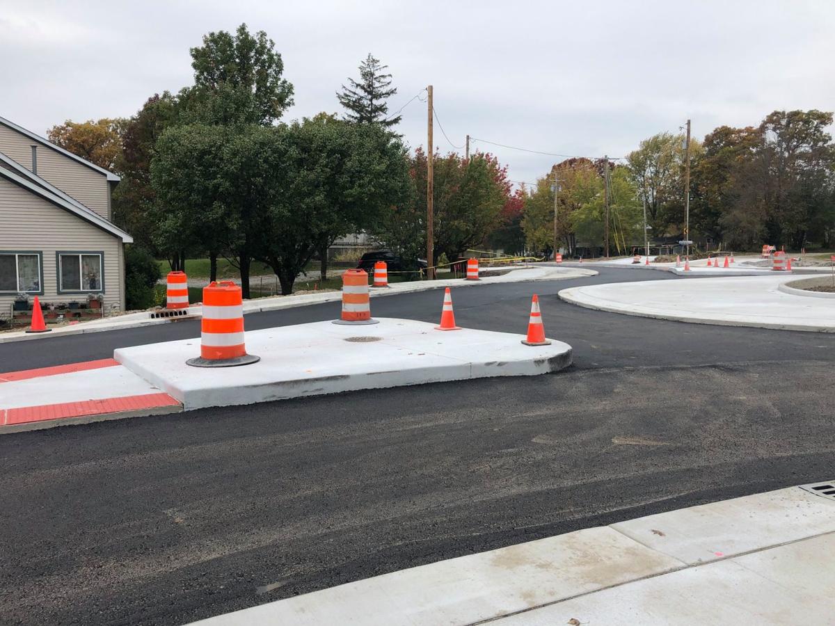 Last leg of Cedar Lake roundabout construction to begin