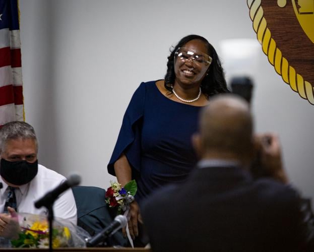 Jada Curry sworn is as Lynwood's first female mayor