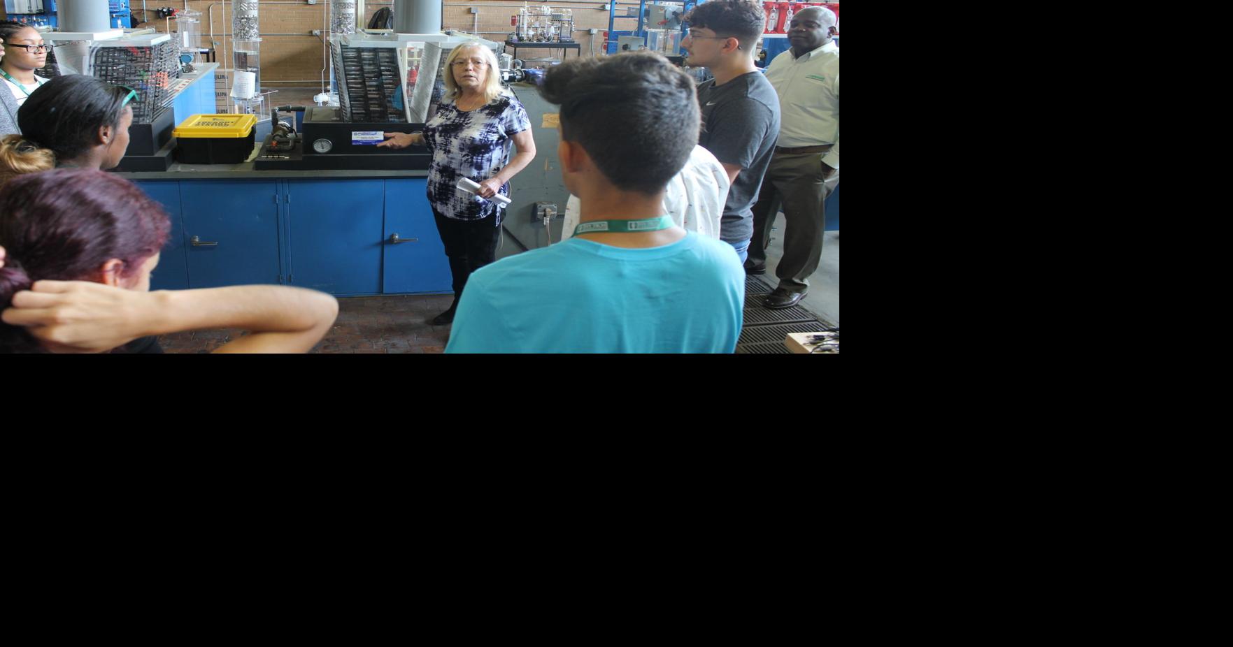 Indiana dual credit teachers get more time to meet new credentialing ...