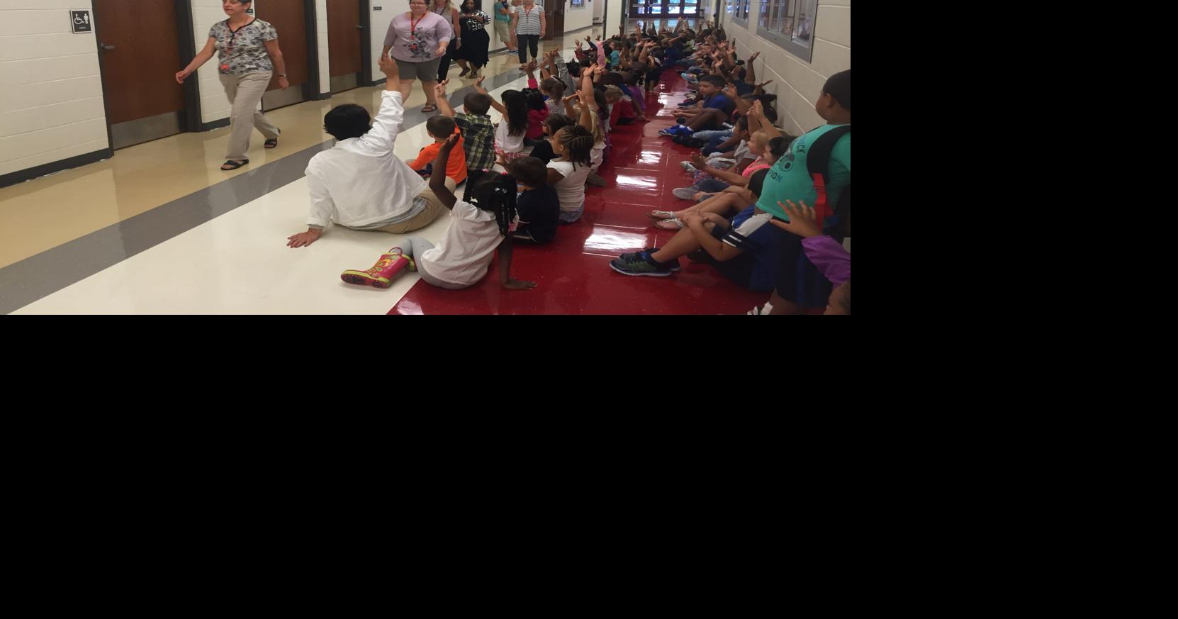 Reavis students start school year right