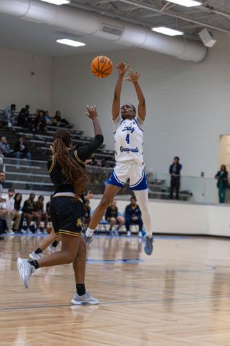 Hot Start for the Greyhounds: Ocean Springs Squads Stay Perfect to Open ...