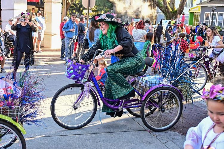 This Way Comes the Witches Ride! Adding a Halloween Pub Crawl for Some ...