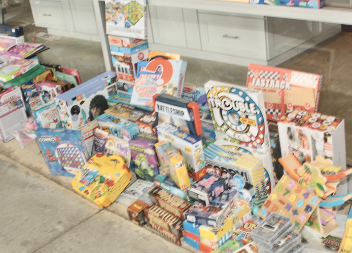 Holiday Magic in the Making — Ocean Springs Christmas Parade & Toy ...