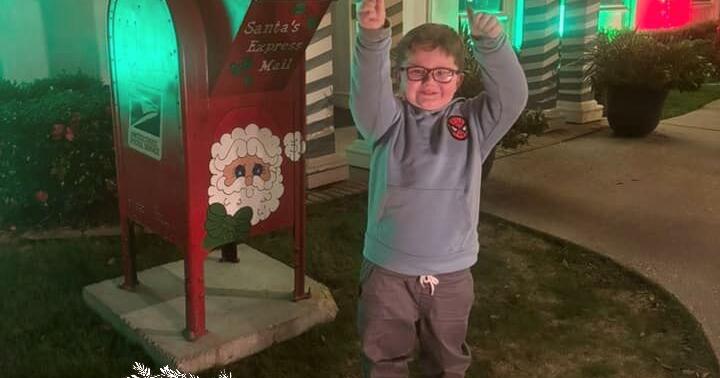 SANTA'S GOT MAIL! OS City Hall Sets Up Special Mailbox for Letters to ...