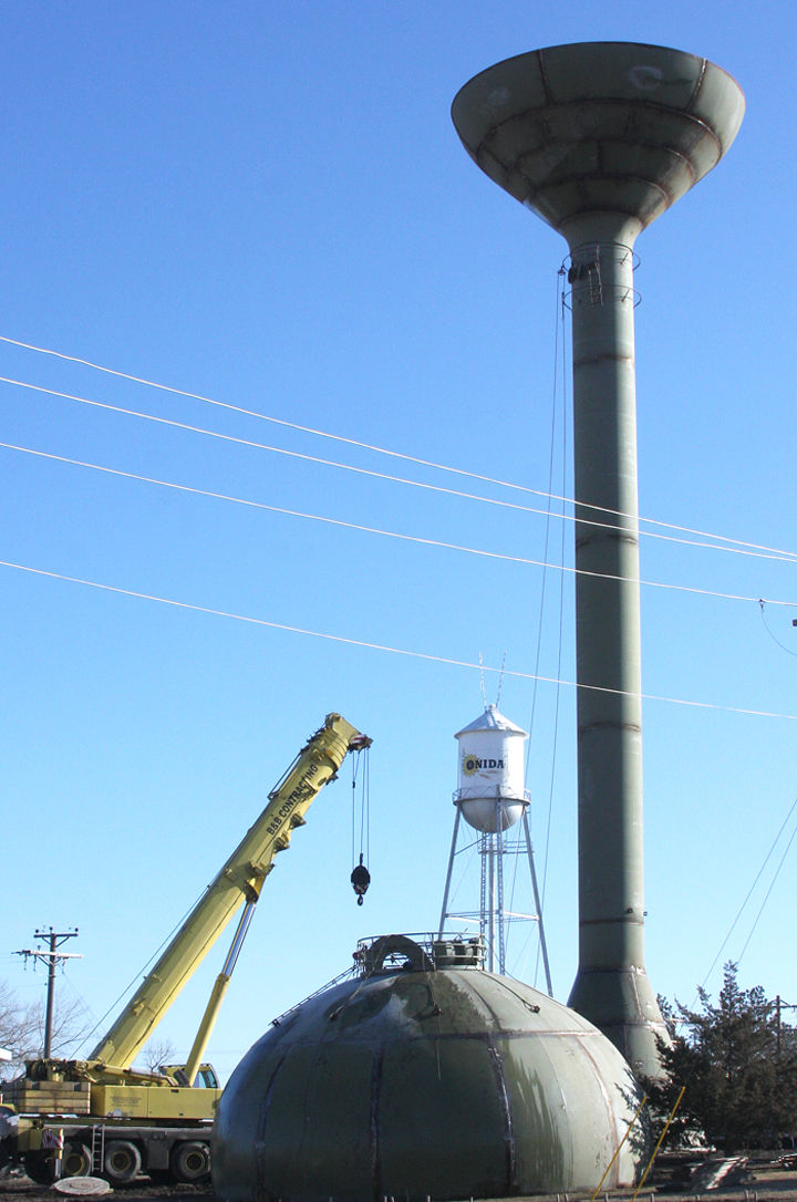 It didn’t just grow there: construction of the new water tower | News ...