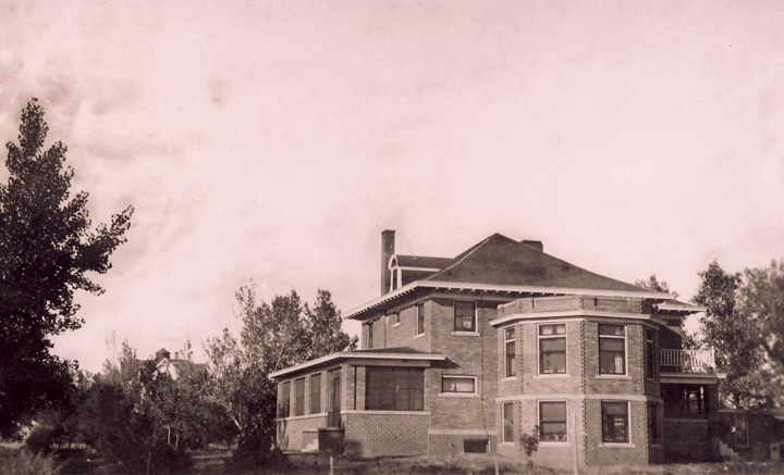 Restored to glory, Prestigious Onida home lends much to local history ...