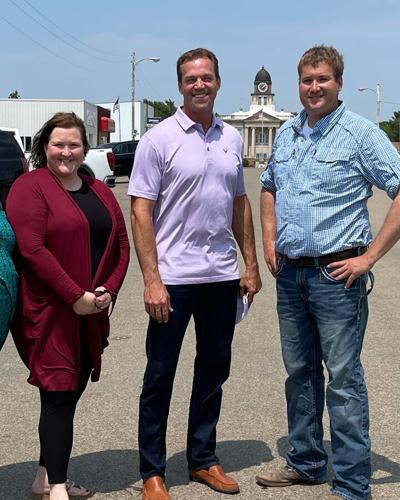 FG Bryon Noem tours Onida | News | onidawatchman.com