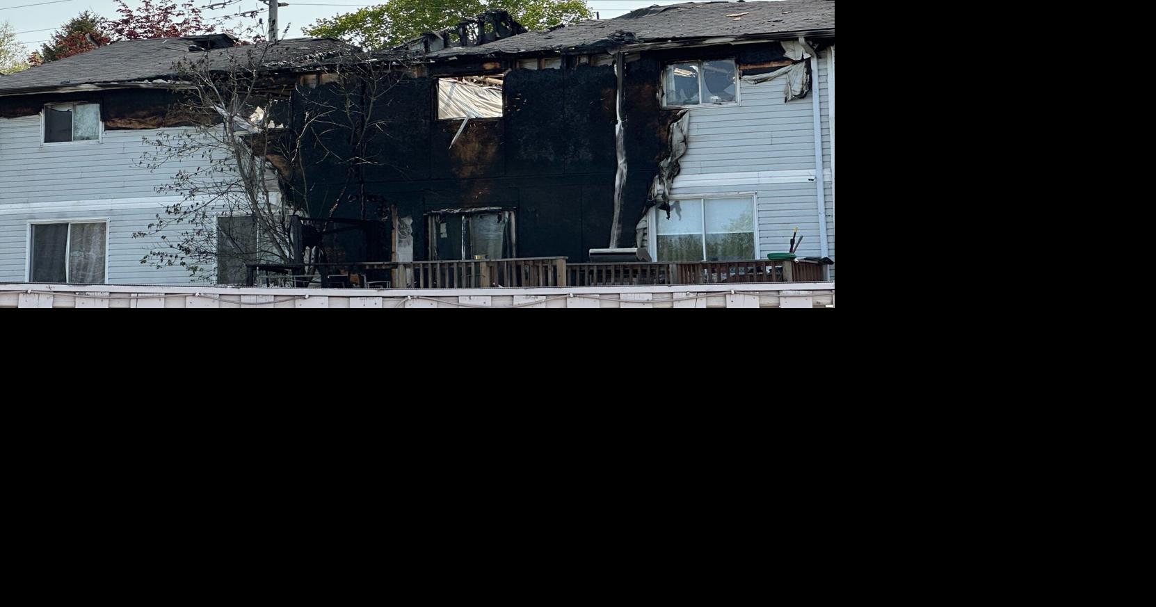 Fire rips through 2 homes in Orangeville