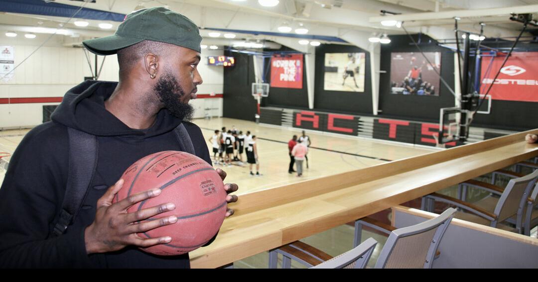 Nick Wiggins returns to the town he once called home