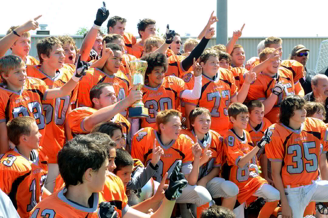 Outlaws make Orangeville football history