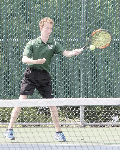 Tennis season comes to an end at Sectionals | Sports | osceolasun.com