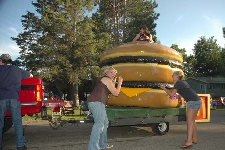@ the Isanti parade 1 of 2 | | osceolasun.com