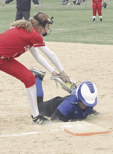 Lady Saints split two HON contests | Sports | osceolasun.com