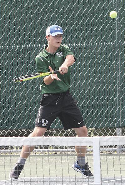 OHS tennis squad completes MBC play | Sports | osceolasun.com