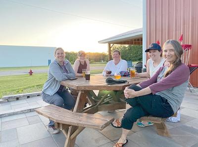 Outdoor Hops grow community outdoors | News | osceolasun.com