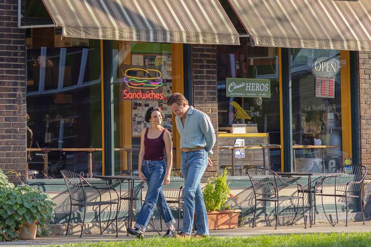 Sundance first look: Chris Pine and Jenny Slate in the delicate romantic drama 'Carousel ...