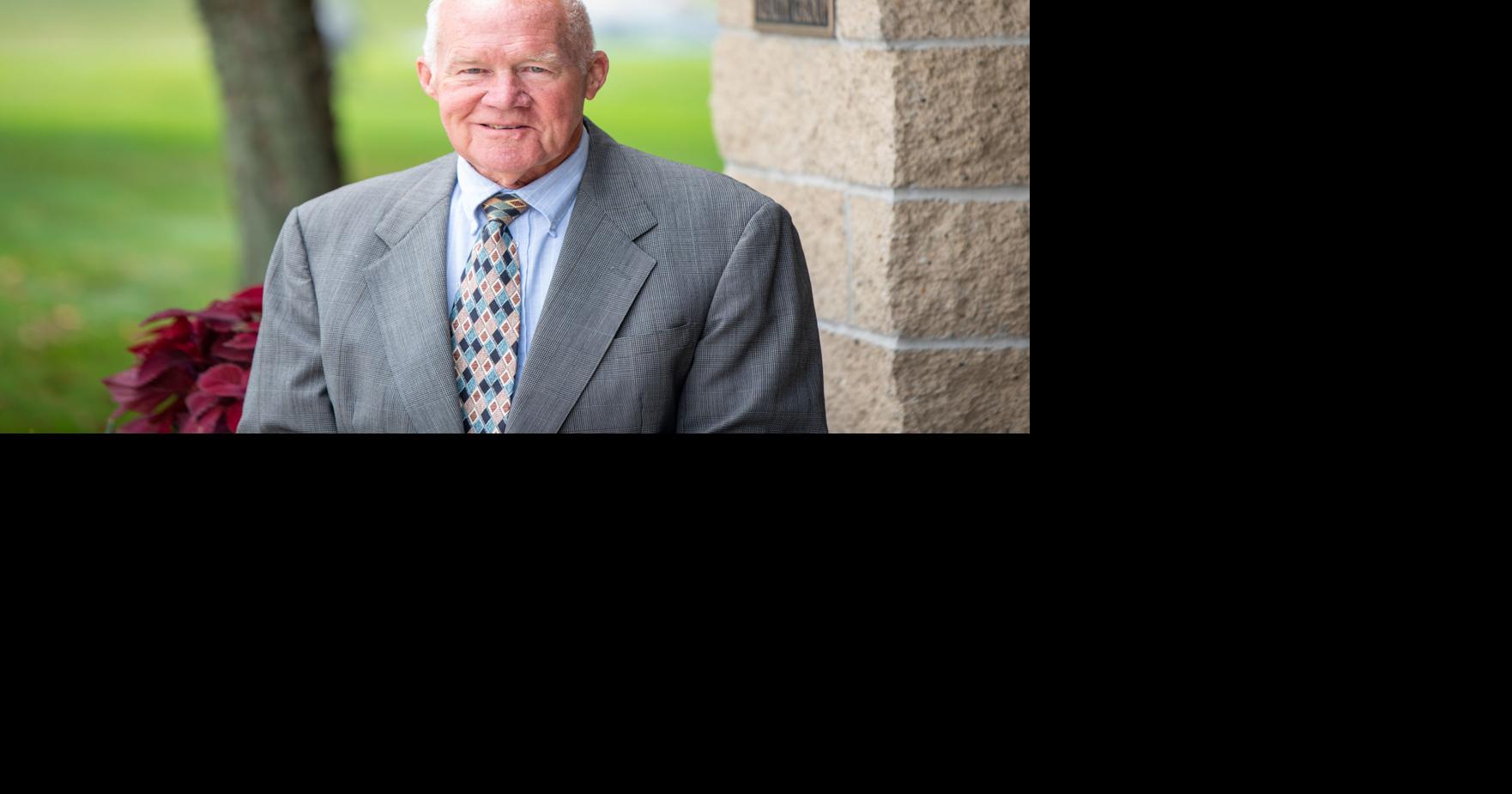 Bank Iowa celebrates life, achievements of co-founder Harry Barr ...