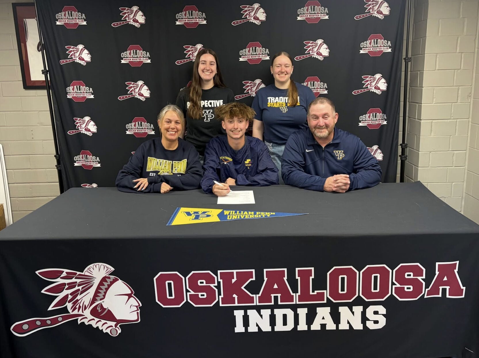 Oskaloosa’s Muir signs with William Penn | Sports | oskaloosa.com