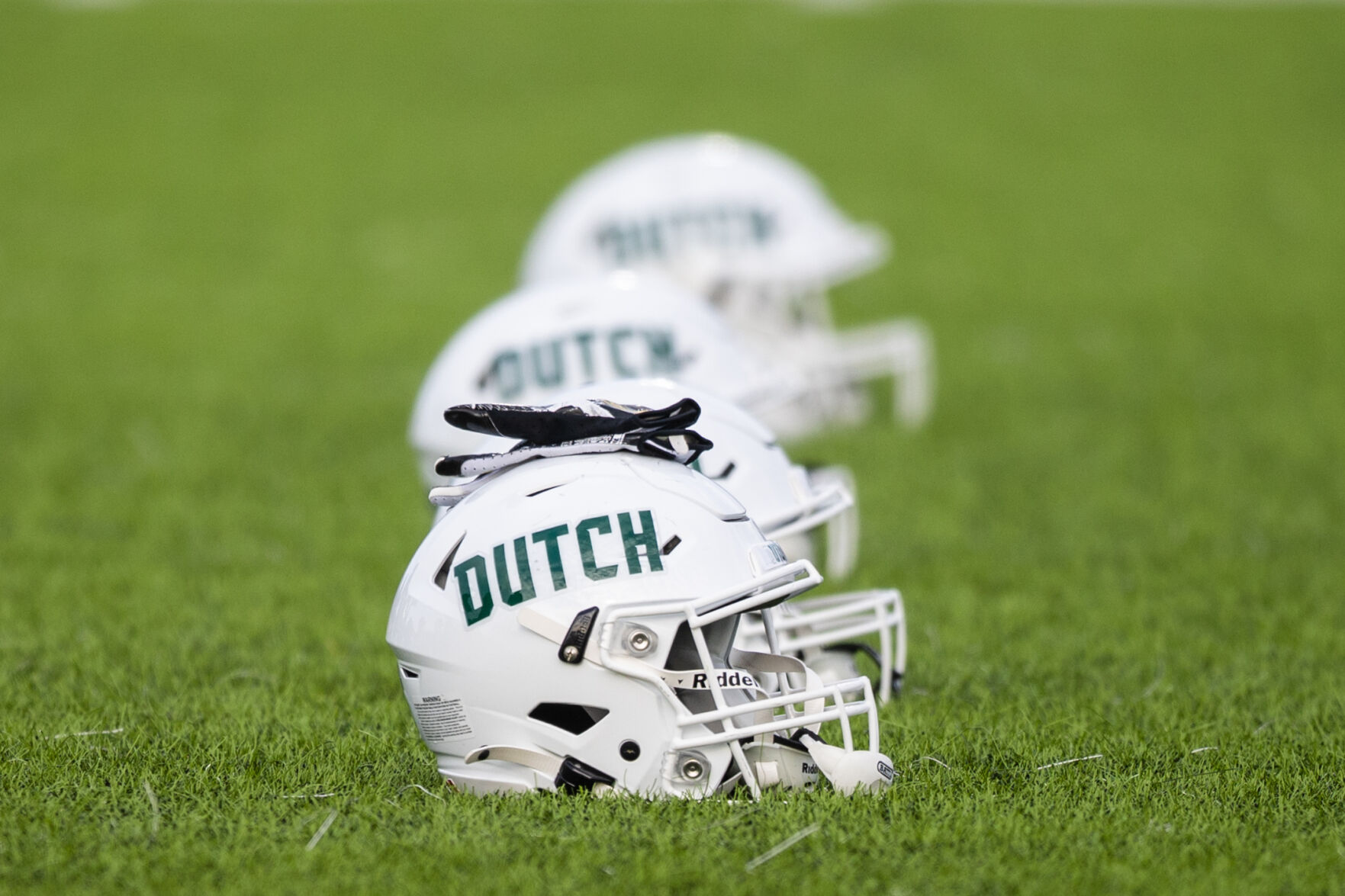 Football Preview: Pella at Waverly-Shell Rock | Pella | oskaloosa.com