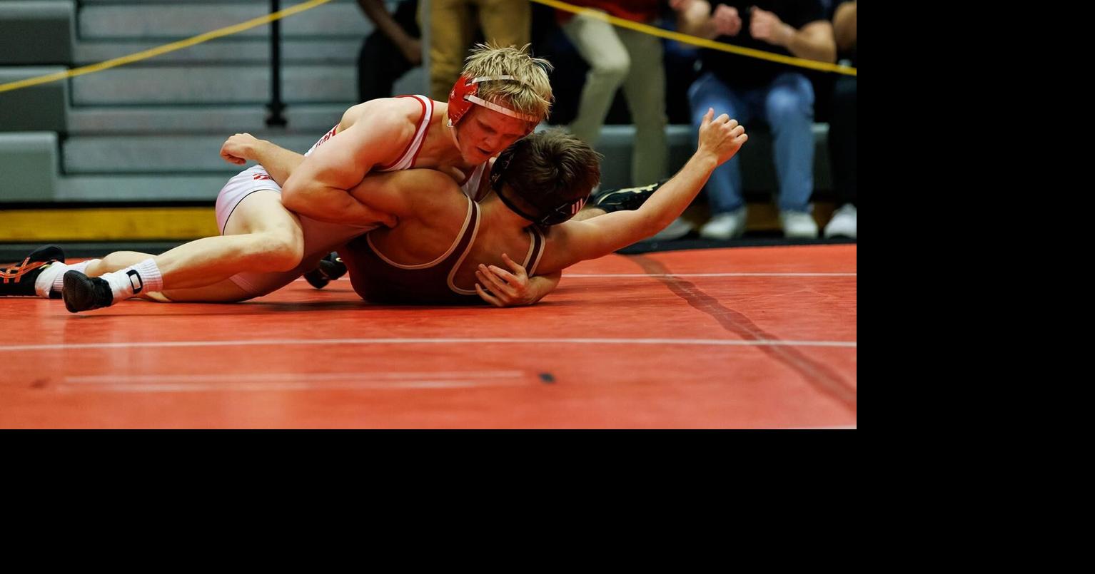 Nationally ranked Kohawks take down Dutch men’s wrestling squad | Pella ...