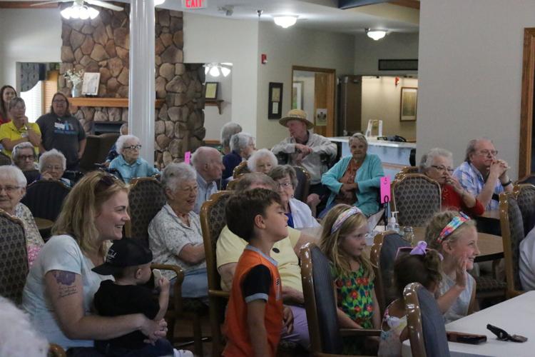 Homestead residents have fun at 'Fair Week' | Local News | oskaloosa.com