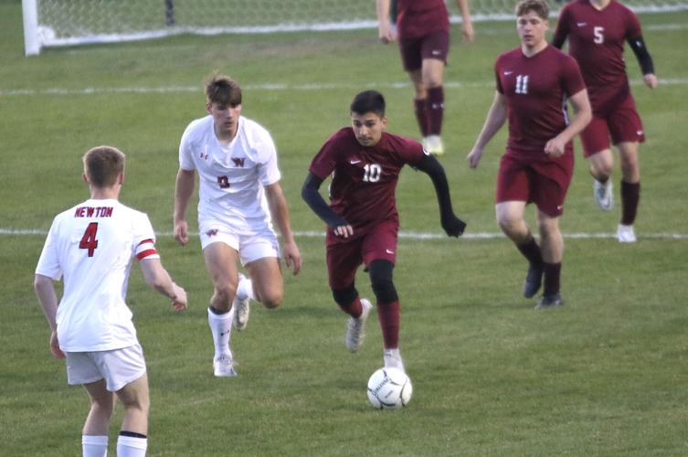 Eight area boys earn all-conference boys soccer selections | Pella ...