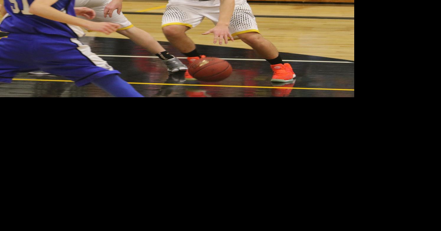 EBF Rocket boys fly past Twin Cedars | Sports | oskaloosa.com