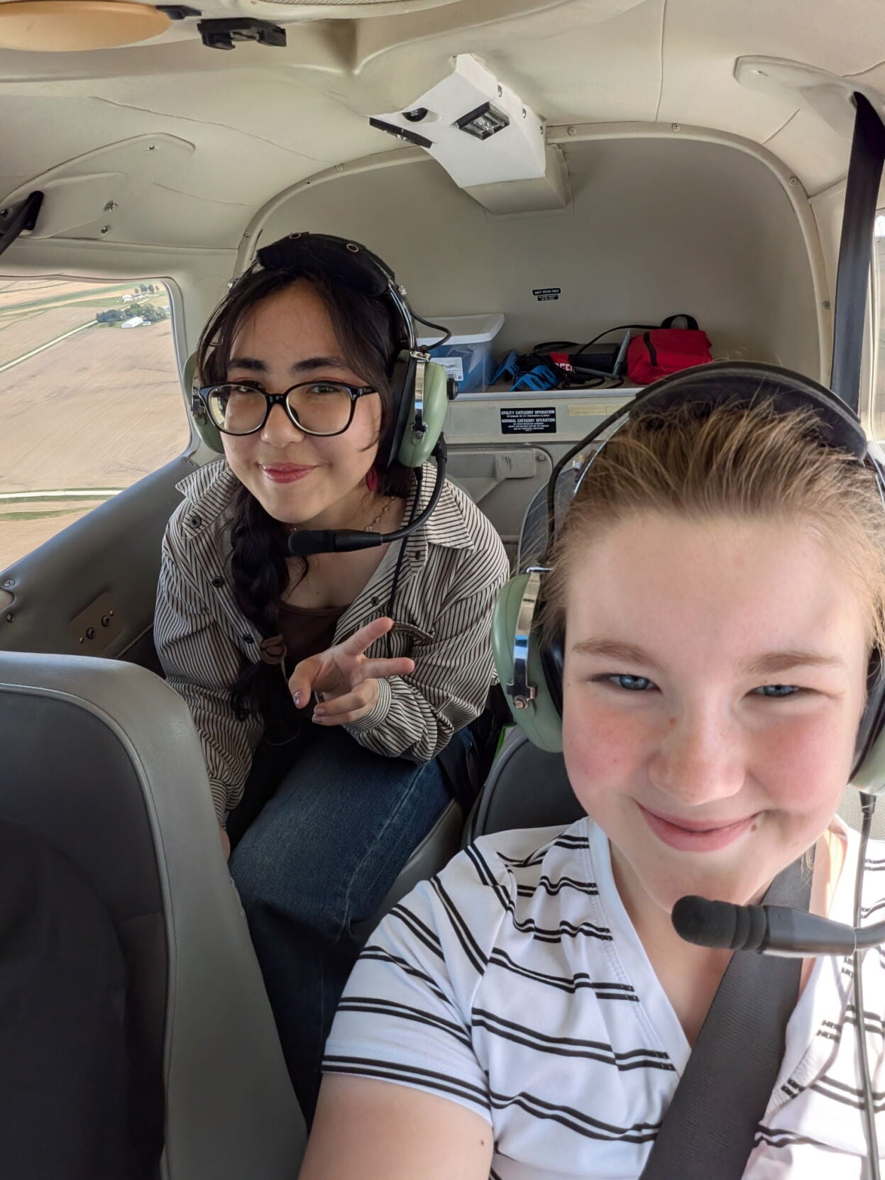 Students fly small planes as part of May Term career exploration ...